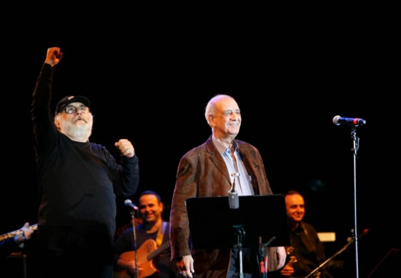 Dimitris Mitropanos: A sad voice that was always looking for rainbows ...