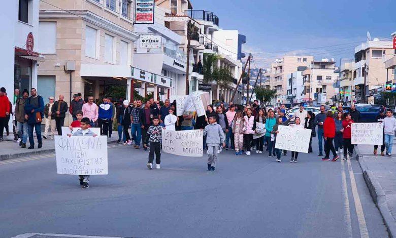 NOP protest for the exclusion of its athletes from the swimming pool ...